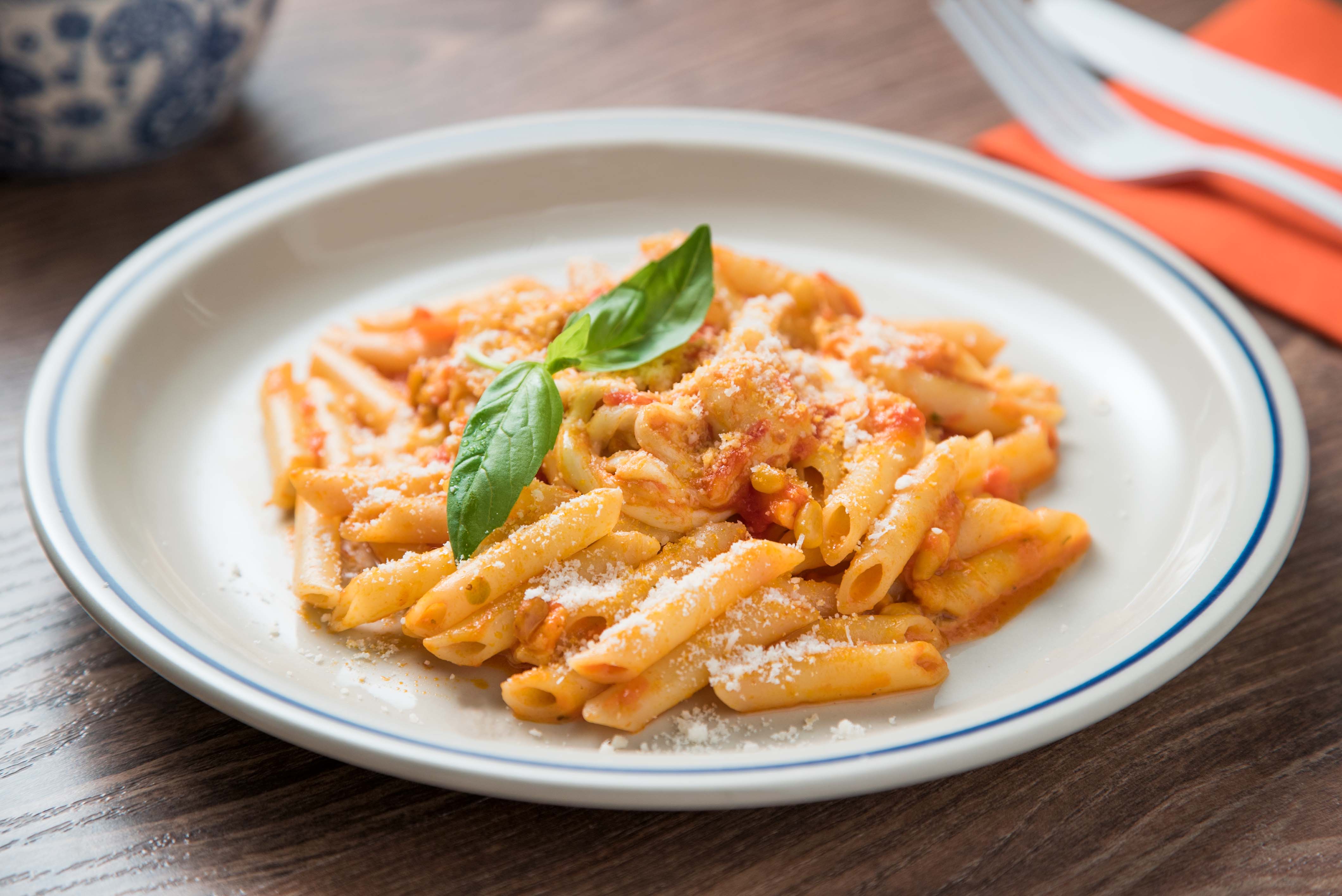 Macarrones con queso y tomate | Nestlé Cocina