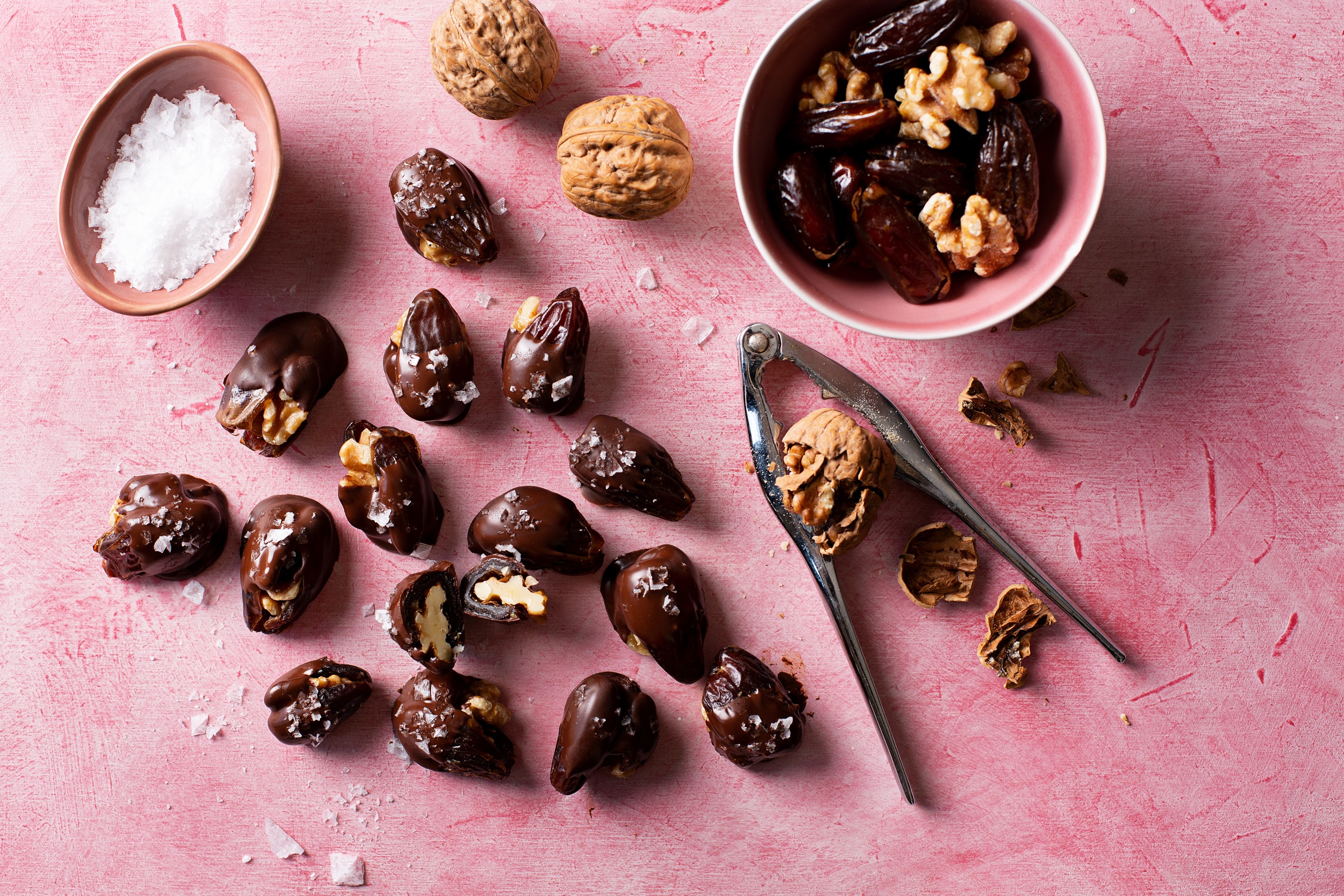 Dátiles con frutos secos y chocolate Thermomix® | Nestlé Cocina