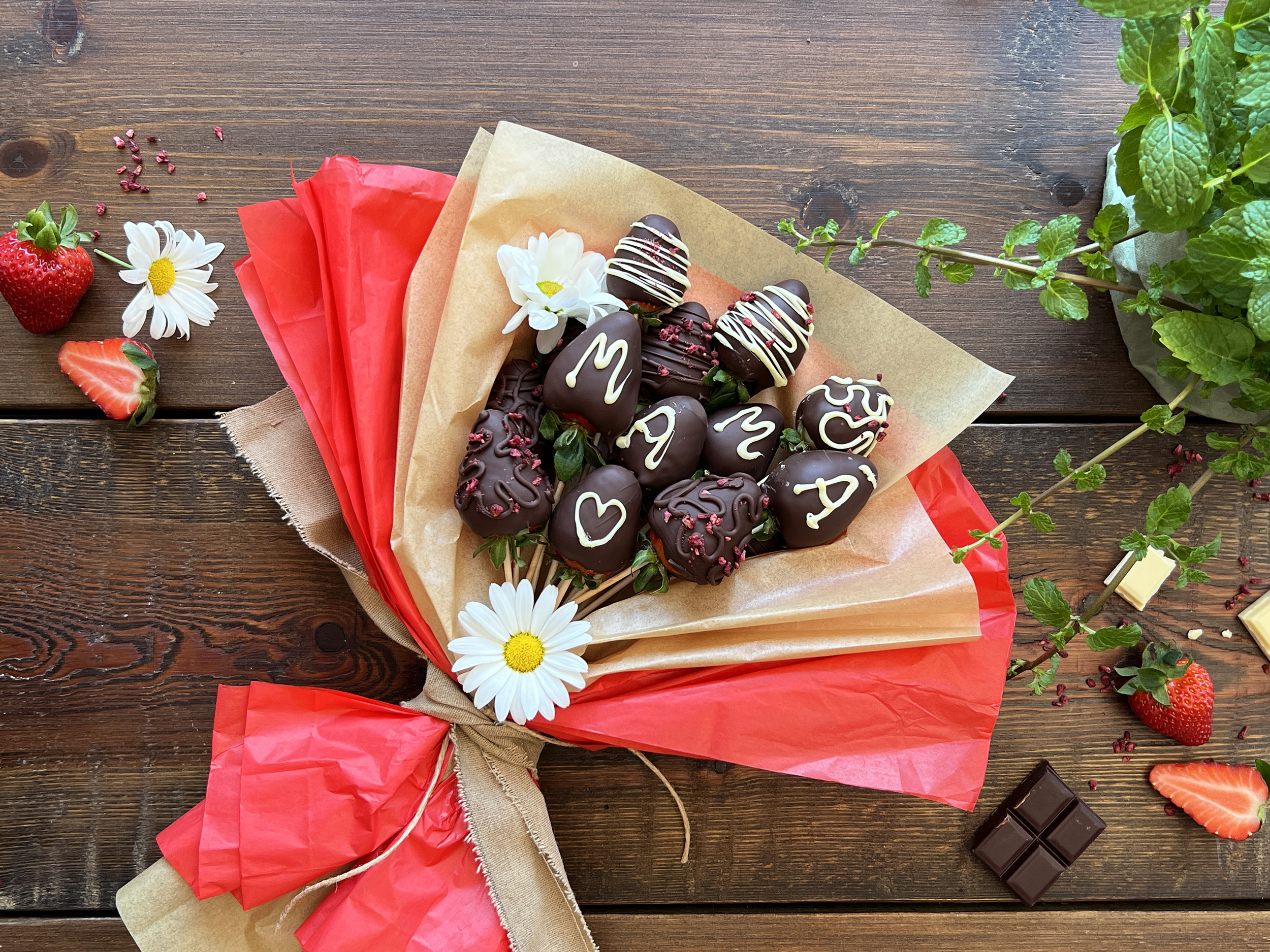 Ramo de fresas con chocolate | Nestlé Cocina